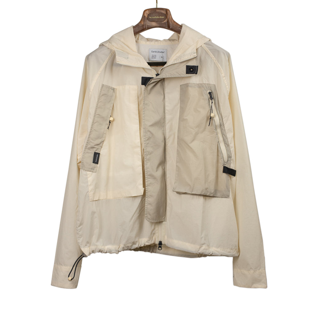Earth\Studies SS25 Field Jacket in "altocumulus" cream nylon – No Man Walks Alone