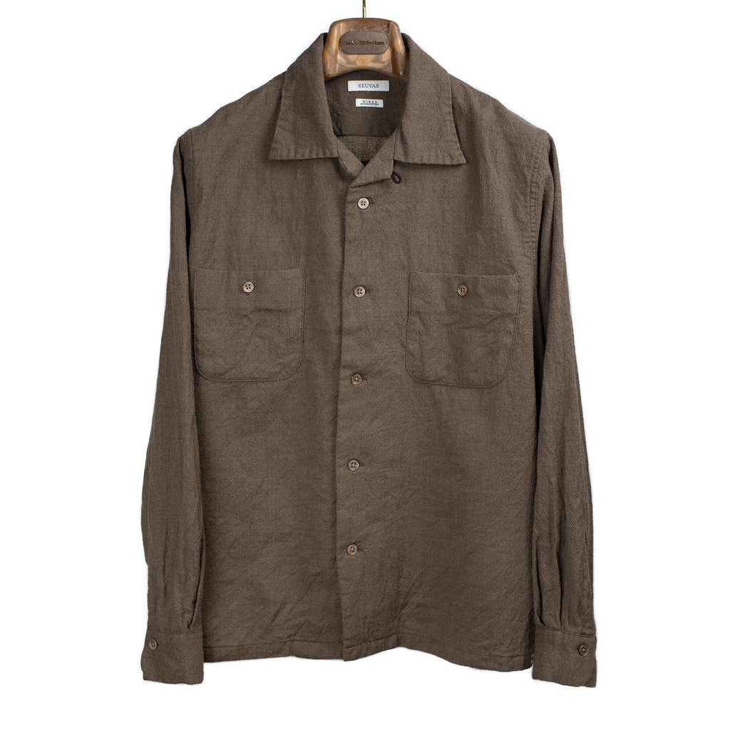 Seuvas FW25 Open collar shirt in nutmeg brown lofty wool – No Man Walks ...