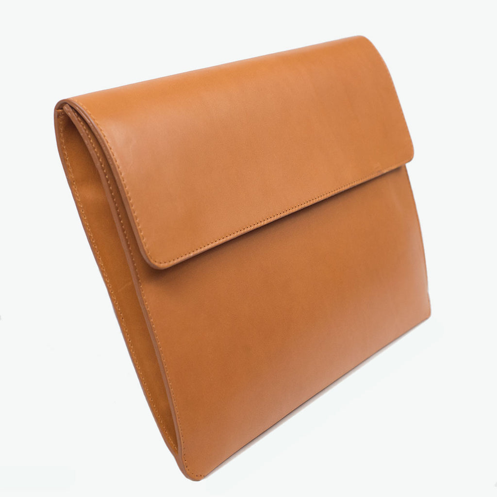 Wholecut portfolio case, Natural vegetable-tanned leather – No Man ...