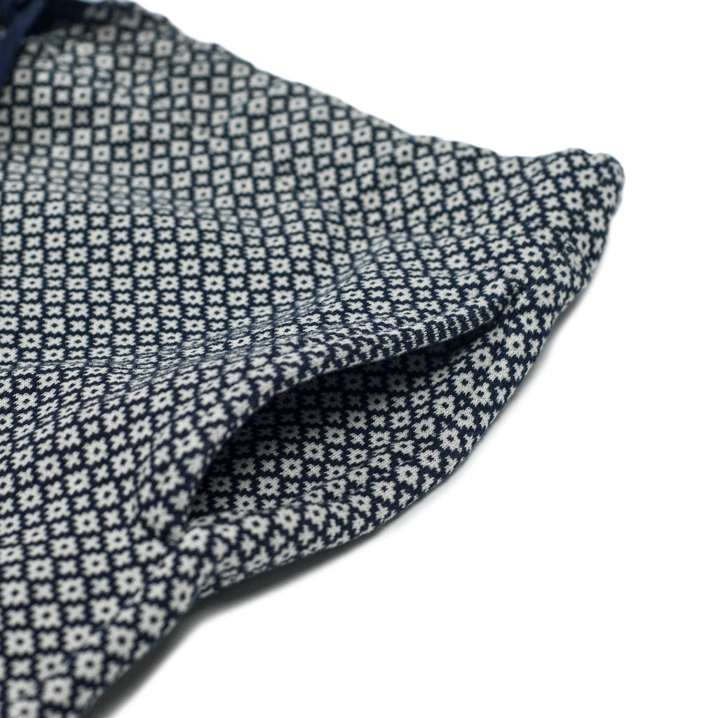 Sweat shorts in navy cotton crest jacquard jersey – No Man Walks Alone