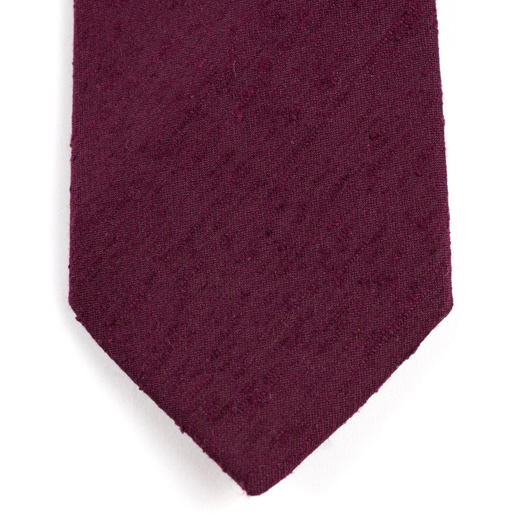 Untipped solid burgundy Shantung silk tie, handrolled edges – No Man ...