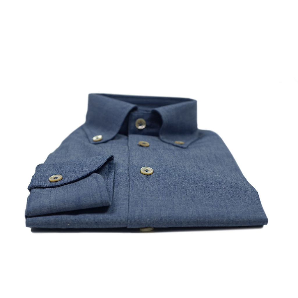 Blue chambray cotton shirt, buttoned collar – No Man Walks Alone