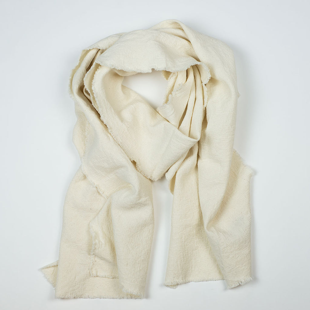 Raw edge scarf in hand-loom natural cotton – No Man Walks Alone